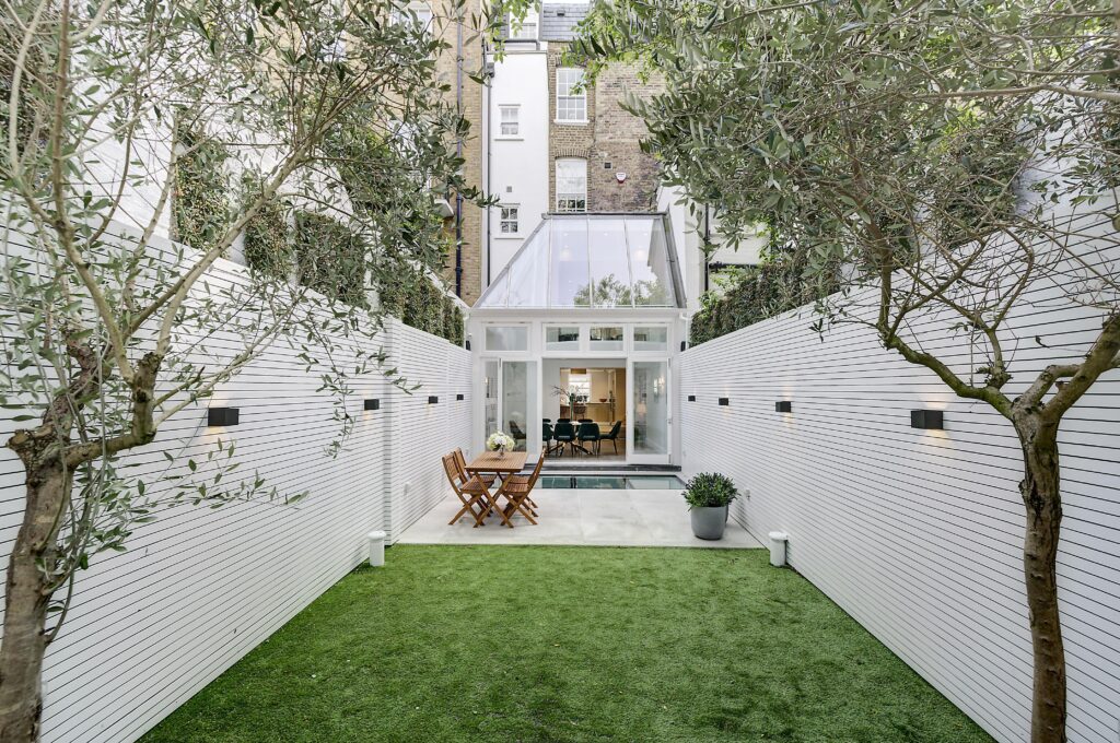 16 Trevor Street SW 7, in Knightsbridge Village, London – Cythera
